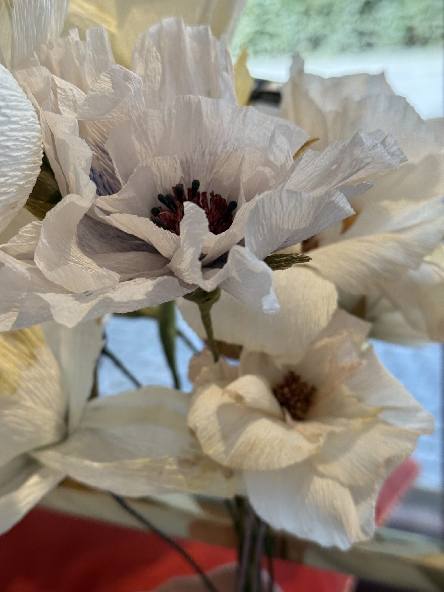Learn to make a flower out of crepe paper! - Lund City